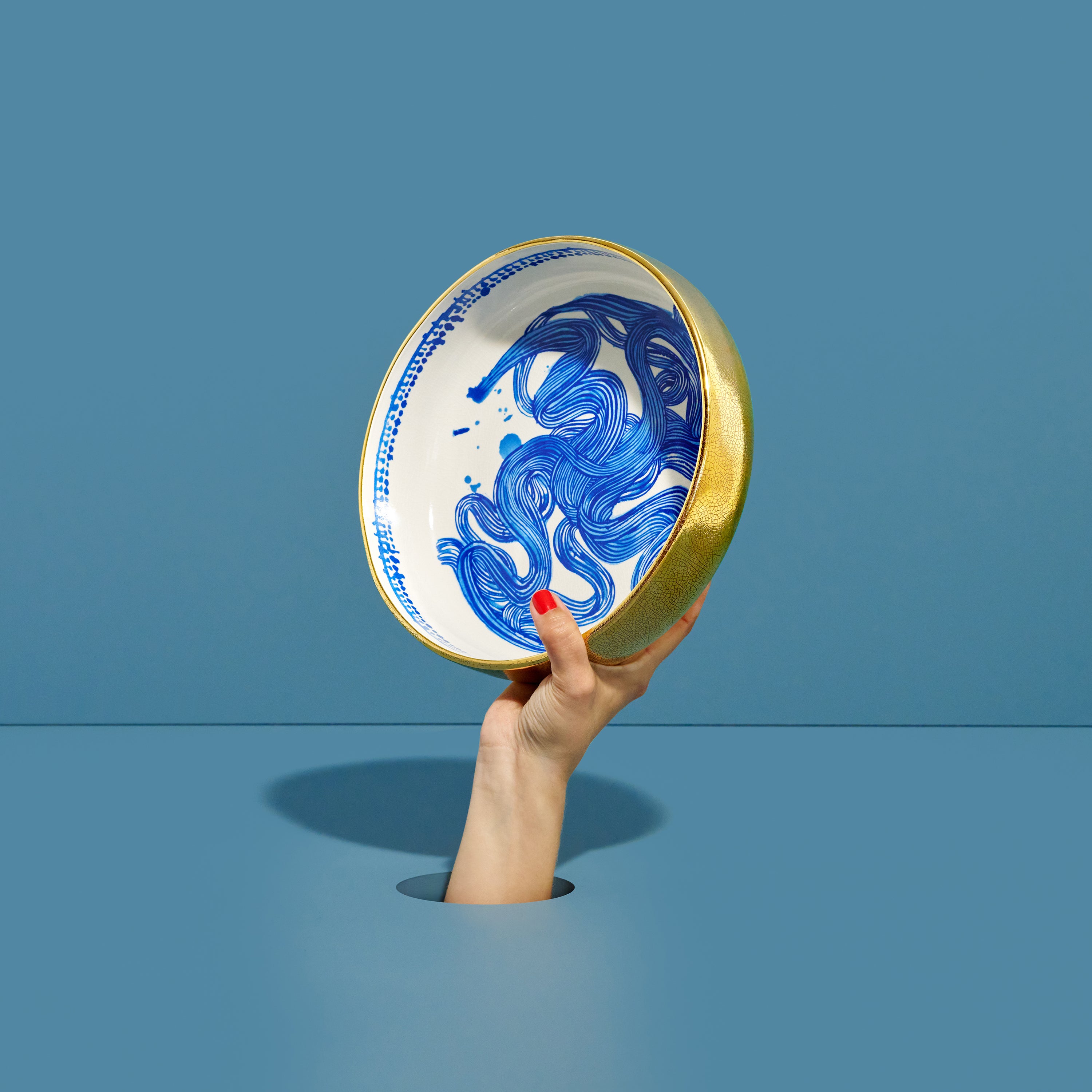 L'OBJET x Ruan Hoffmann| Decorative Art Bowl | White Blue 24K Gold